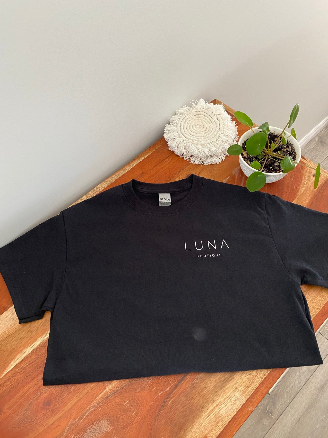 Women's Tops & Shirts | Luna Boutique